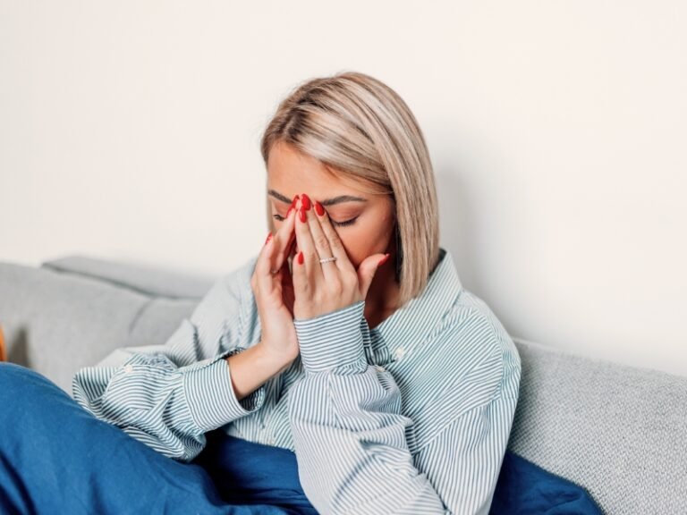 Cabeça Dói ao Tossir: Como Solucionar esse Desconforto?